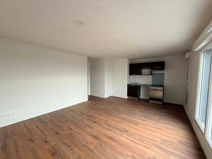 Appartement à louer - Erquinghem-Lys - 3 pièces - 2 chambres