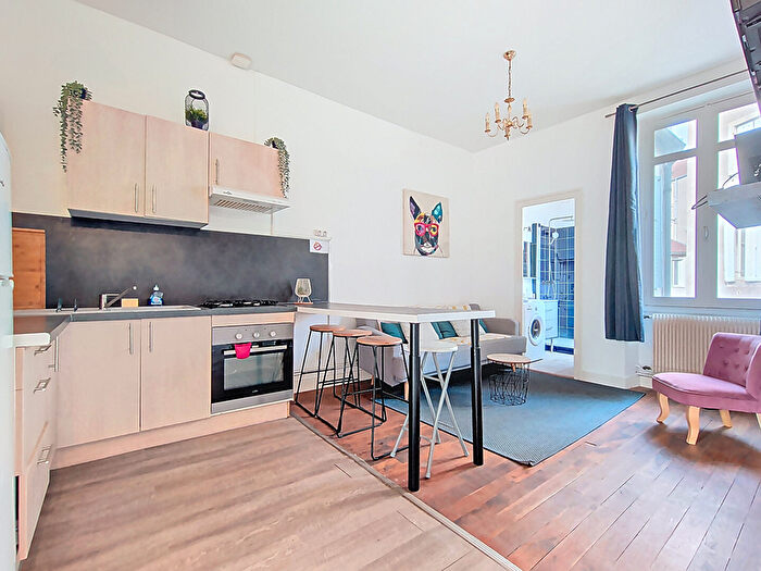 Appartement à louer - Dijon, Centre-ville - 3 pièces - 2 chambres