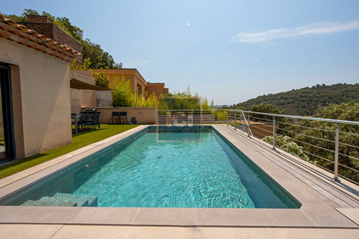 Maison 6 pièces à vendre à Grimaud