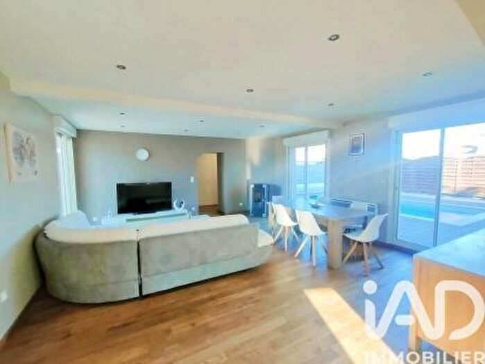 Maison à louer - Ouest, Aureilhan - 9 pièces - 8 chambres