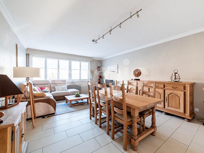 Appartement à vendre - Tourcoing, Centre-ville - 4 pièces - 3 chambres