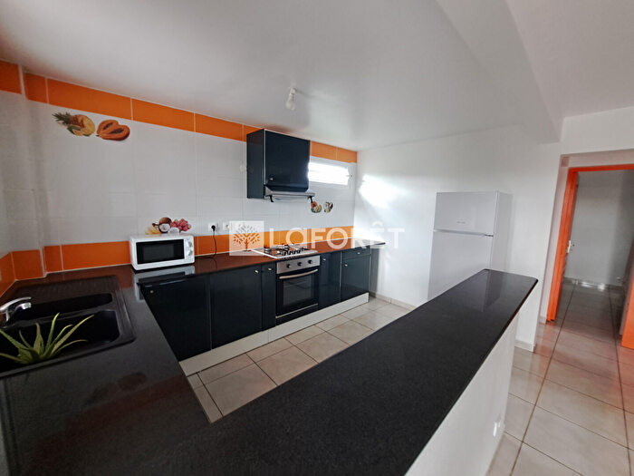 Appartement 3 pièces à Baie-Mahault, à louer