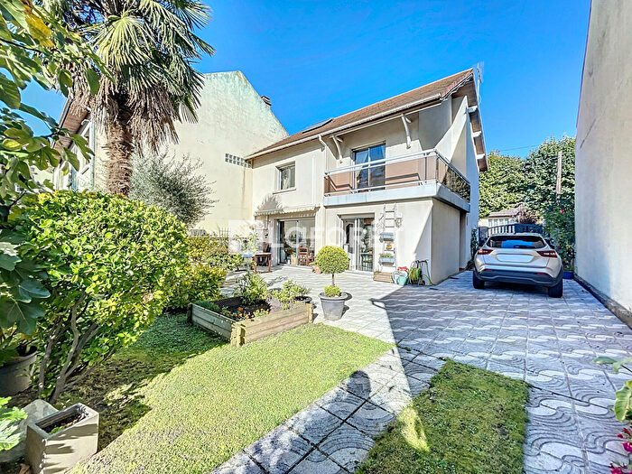 Maison à vendre - Choisy-le-Roi, Gondoles - 7 pièces - 5 chambres