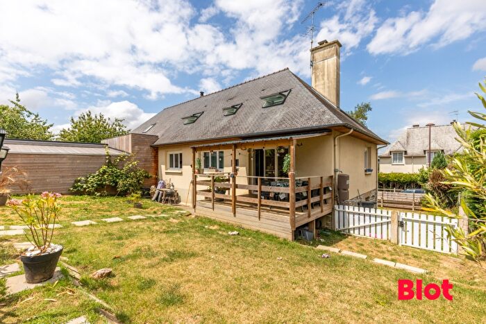 Maison à vendre - Châteaugiron - 5 pièces - 4 chambres