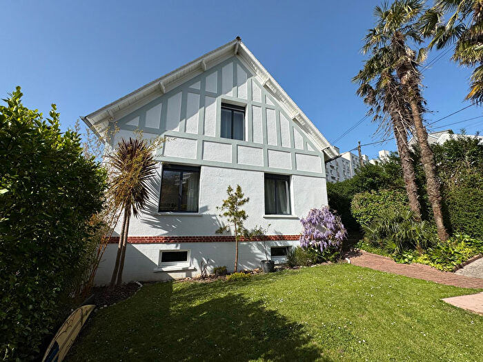 Maison à vendre - Quimper, Kerfeunteun, Cuzon - 9 pièces - 3 chambres