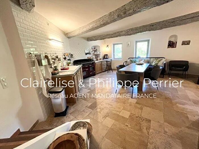 Sillans-la-Cascade : Maison 6 pièces à vendre