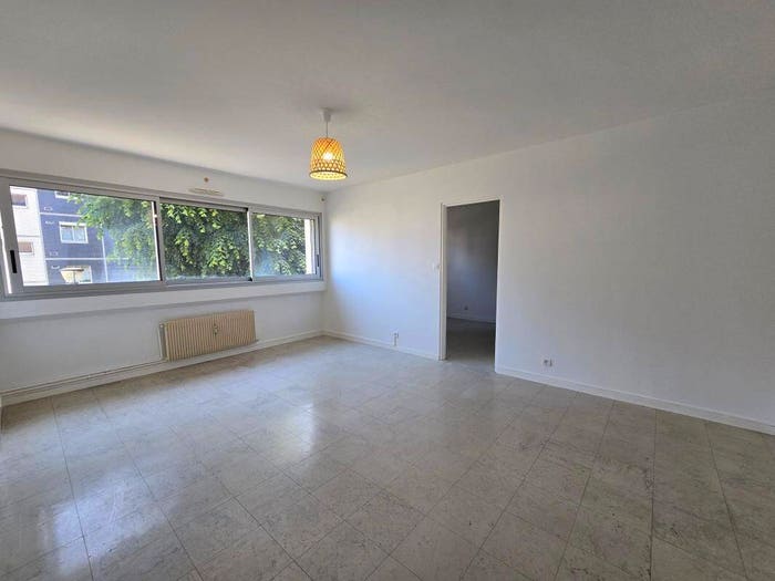 Haute Folie-Centre Ville, Hérouville-Saint-Clair : Appartement 3 pièces à louer