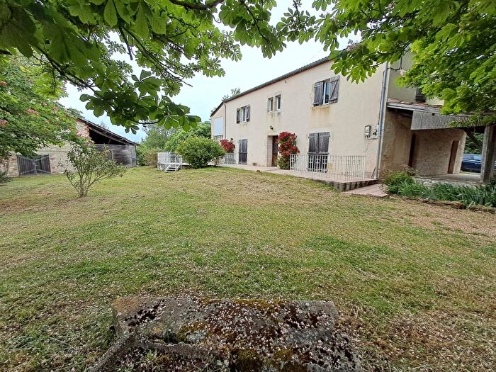 Maison à vendre - Astaffort - 7 pièces - 5 chambres
