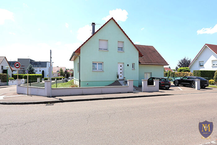 Huningue : Maison 6 pièces à vendre