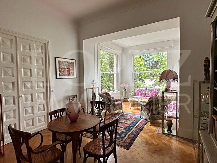 Appartement à vendre - Mazamet - 9 pièces - 6 chambres