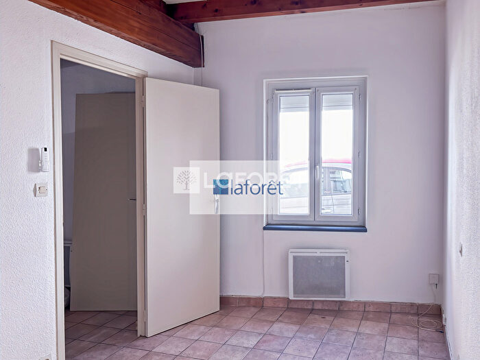 Maison 4 pièces à louer à Finhan