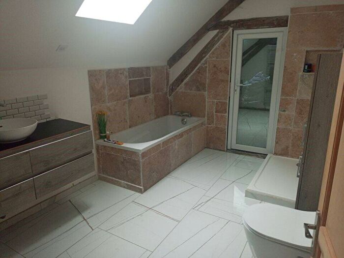 Pelousey - Maison 5 pièces à louer