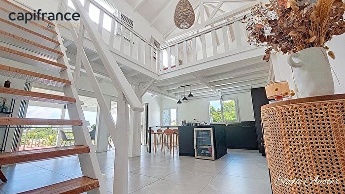 Maison à vendre - Le Gosier - 7 pièces - 5 chambres