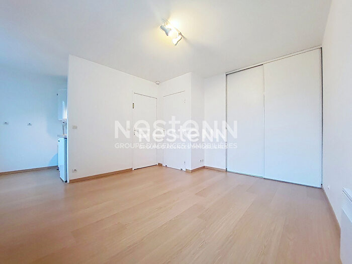 Appartement à louer - Montigny-le-Bretonneux, Le Village - 1 pièce