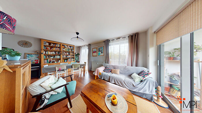 Appartement à vendre - Quartiers Sud-Est, Italie - 4 pièces - 3 chambres