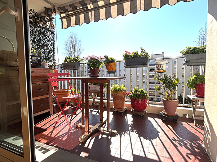 Appartement 3 pièces à vendre à Levallois-Perret, Front de Neuilly