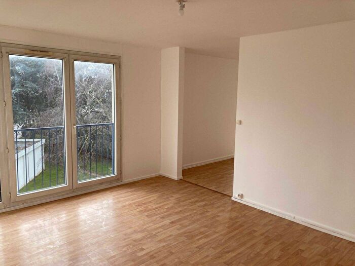 Lallier P Hochart, LHaÿ-les-Roses : Appartement 3 pièces à louer