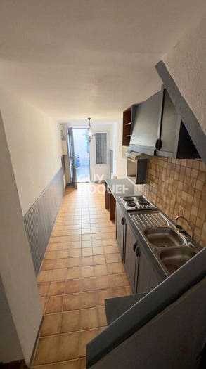 Centre Ville, Carcassonne : Maison 3 pièces à louer