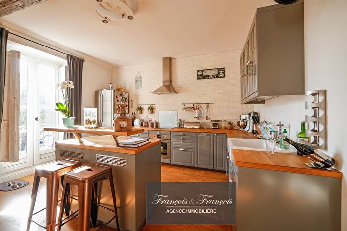 Appartement 4 pièces à Nantes, Hauts-Pavés, Saint-Pasquier, Saint-Félix, Université, à vendre