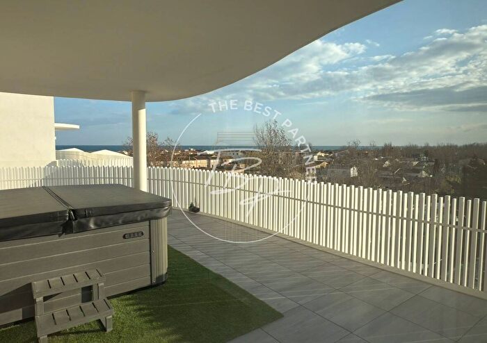 Appartement à louer - Sérignan - 4 pièces - 3 chambres