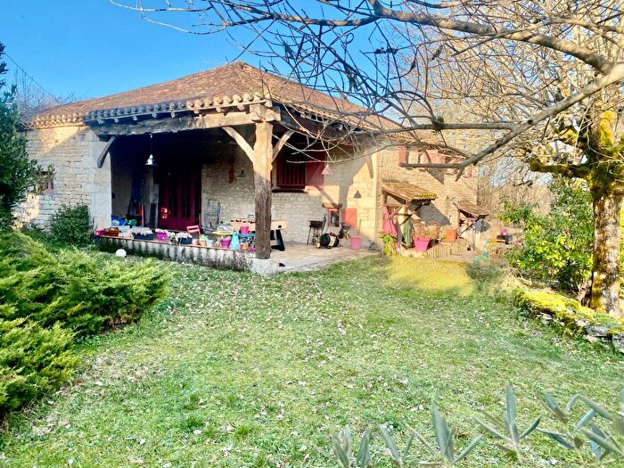Maison 9 pièces à Lalbenque, à vendre