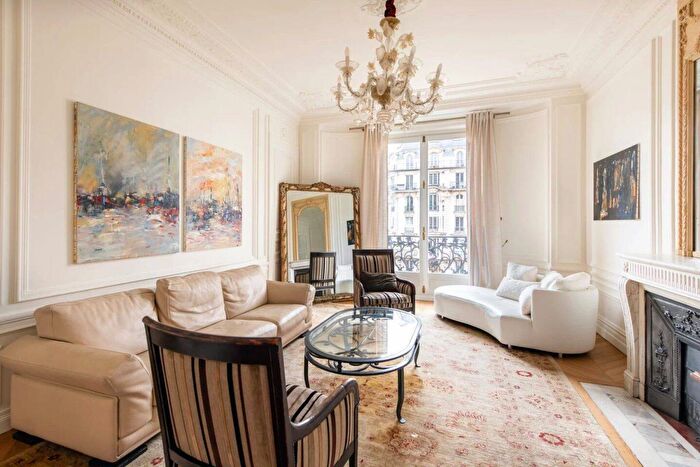 Ternes-Maillot, Paris 17ème arrondissement : Appartement 4 pièces à louer