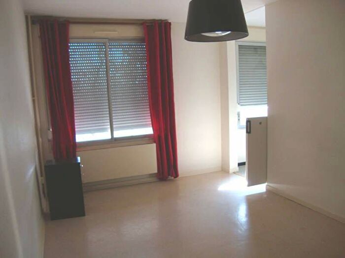 Appartement à louer - Arc Vouvray-Gare-Chatillon, Valserhone - 2 pièces - 1 chambre