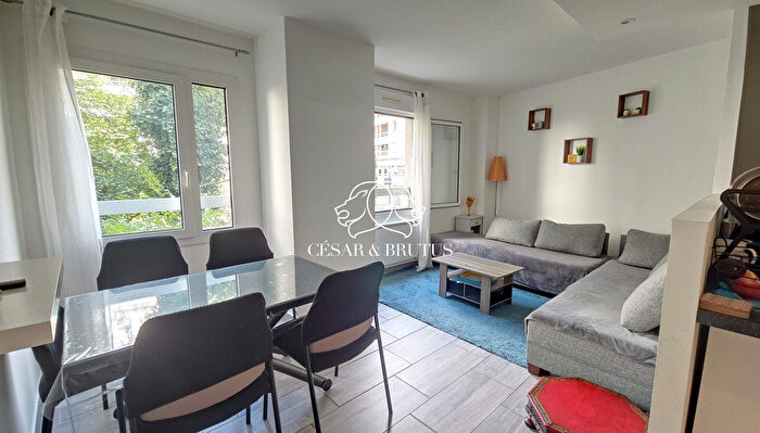 Appartement 3 pièces à vendre à Villeurbanne, République, Tolstoi
