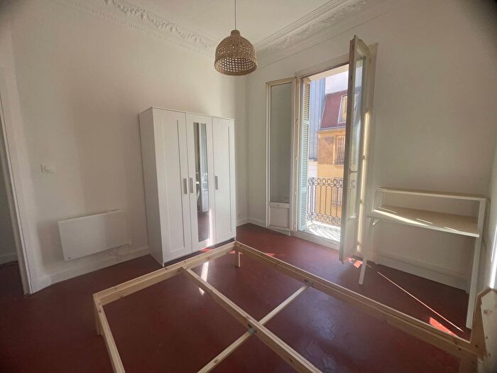 Appartement à louer - Saint Roch, Nice - 1 pièce