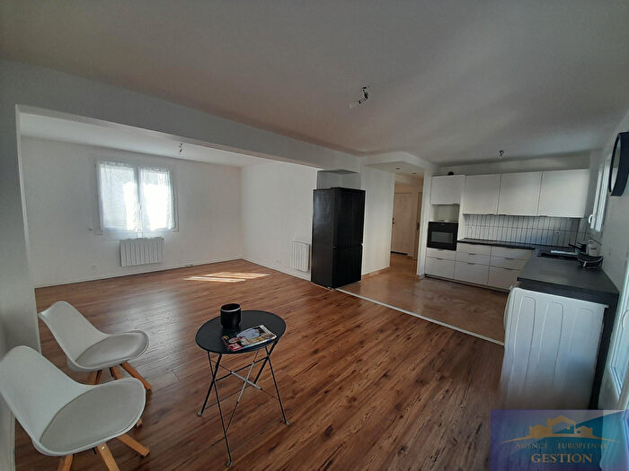 Appartement 3 pièces à Lourdes, Centre-ville, Place Peyramale, Gare, à vendre