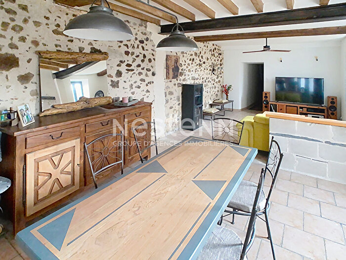 Maison à vendre - Étriché - 5 pièces - 3 chambres