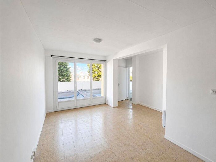 Les Chutes Lavies, Marseille 4ème arrondissement : Appartement 1 pièce à louer