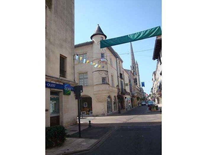 Appartement à louer - Sainte-Foy-la-Grande - 3 pièces - 2 chambres