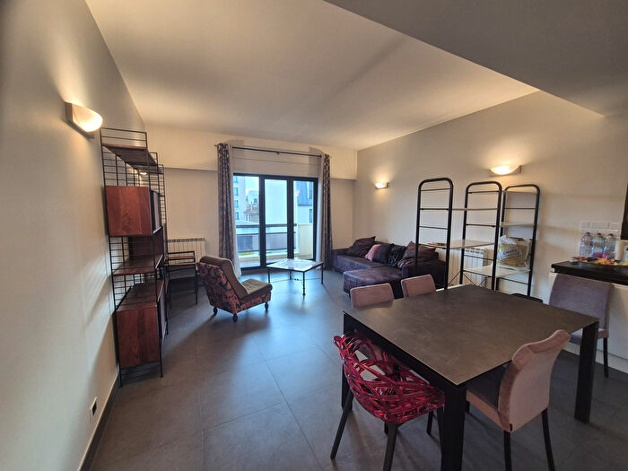 Appartement à louer - Le Perreux-sur-Marne, Thillards - 2 pièces - 1 chambre