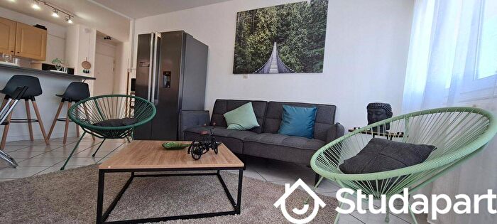 Appartement à louer - Treves Fribourg, Vandoeuvre-Lès-Nancy - 1 pièce - 4 chambres