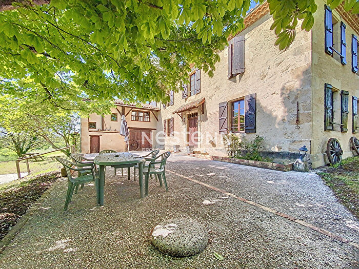 Maison à vendre - Seissan - 12 pièces - 9 chambres