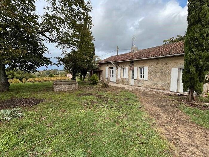 Maison à louer - Plassac - 3 pièces - 2 chambres