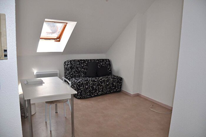 Appartement à louer - Préfecture, Lons-le-Saunier - 1 pièce
