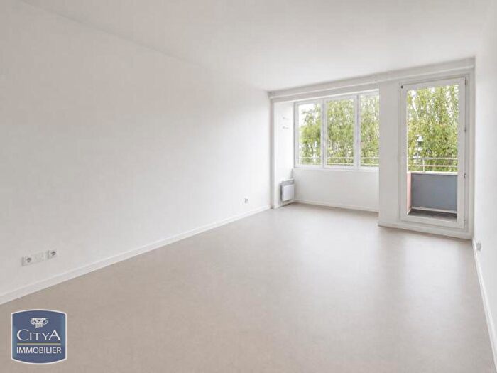 Appartement 1 pièce à louer - Livry-Gargan, Centre-ville