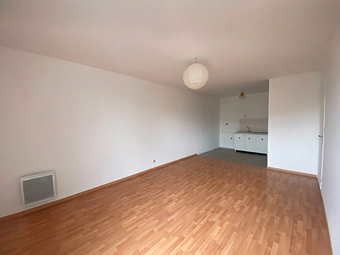 Corbeil-Essonnes, Pressoir, Prompt : Appartement 2 pièces à louer