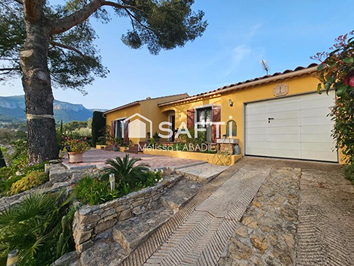 Maison à vendre - Le Revest-les-Eaux - 4 pièces - 3 chambres