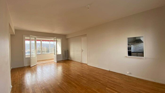 Appartement à louer - Centre Ville, Périgueux - 4 pièces - 3 chambres