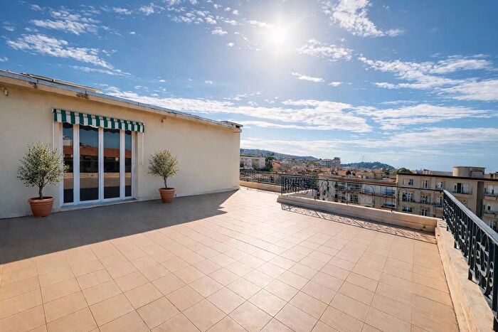 Nice, Valrose - Appartement 4 pièces à vendre