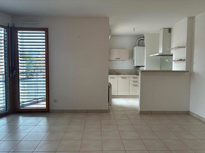 Appartement à louer - Valence, Calvaire, Hugo, La Cécile - 3 pièces - 2 chambres