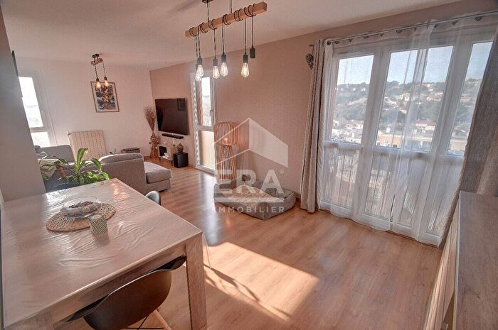 Appartement à louer - Cadeneaux Ouest, Les Pennes-Mirabeau - 3 pièces - 2 chambres