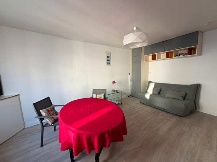 Appartement 1 pièce à La Rochelle, Centre-ville, Vieux-port, Marché, à louer