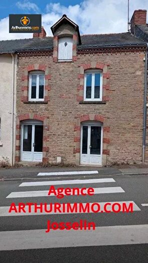 Maison 5 pièces à Josselin, à vendre