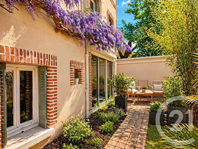 Suresnes, Liberté : Maison 7 pièces à vendre