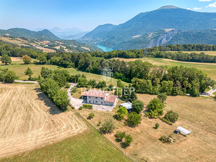 Maison 6 pièces à Sinard, à vendre