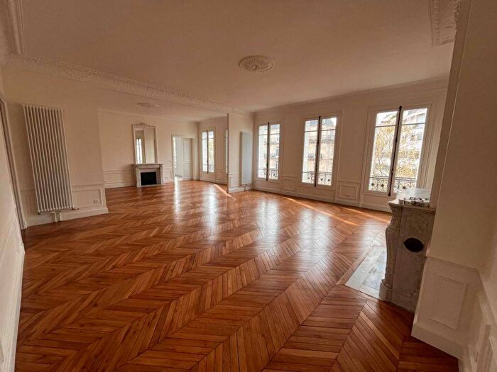Appartement à louer - Chaillot, Paris ème arrondissement - 7 pièces - 5 chambres